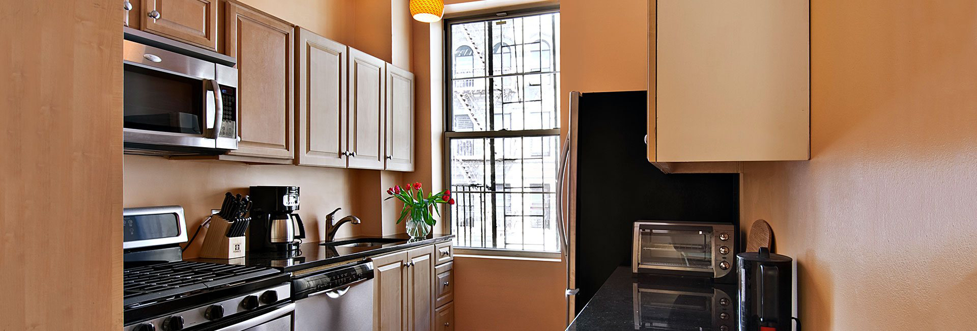 Sol Apartment: Luxury Flexible Lease Apartments New York | Airbnb ...